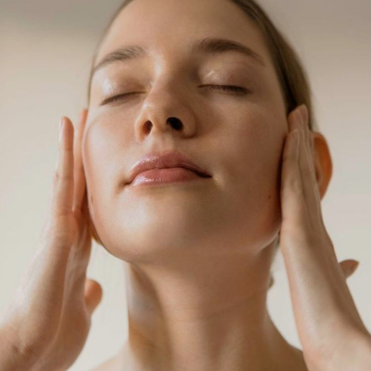 COMMENT AFFINER SON VISAGE ? - HOLITE